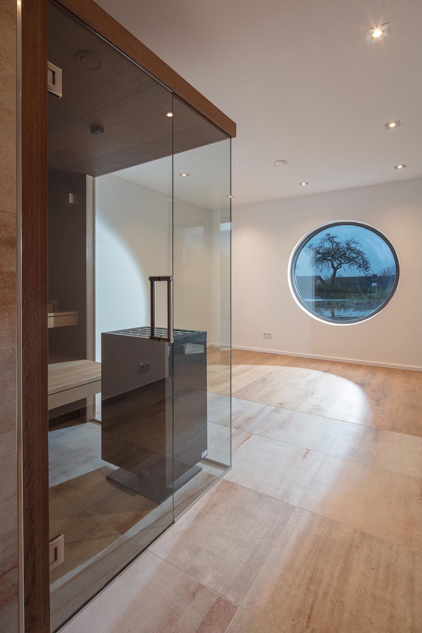 Design sauna with glass corner | Custom made | corso sauna